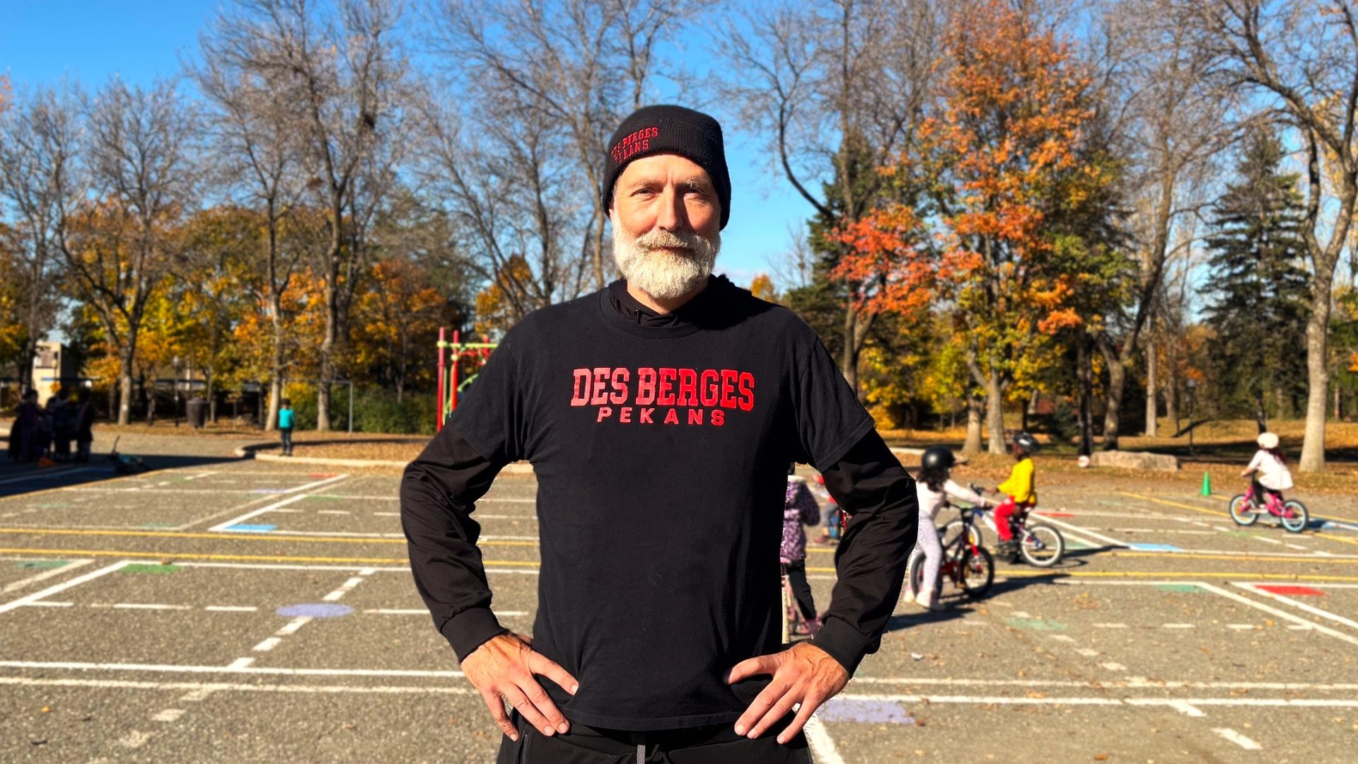 Éric Fournier: Un éducateur à grands pieds pour mieux accompagner - Centre de services scolaire ...